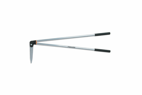 Fiskars FSK113310 - Long Handled Edging Shear | Products - WeStocklots ...