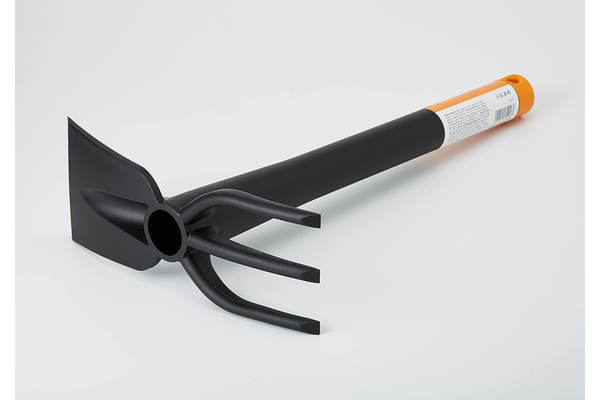 Fiskars - Solid Planter's Hoe | Products - WeStocklots | Buy branded ...